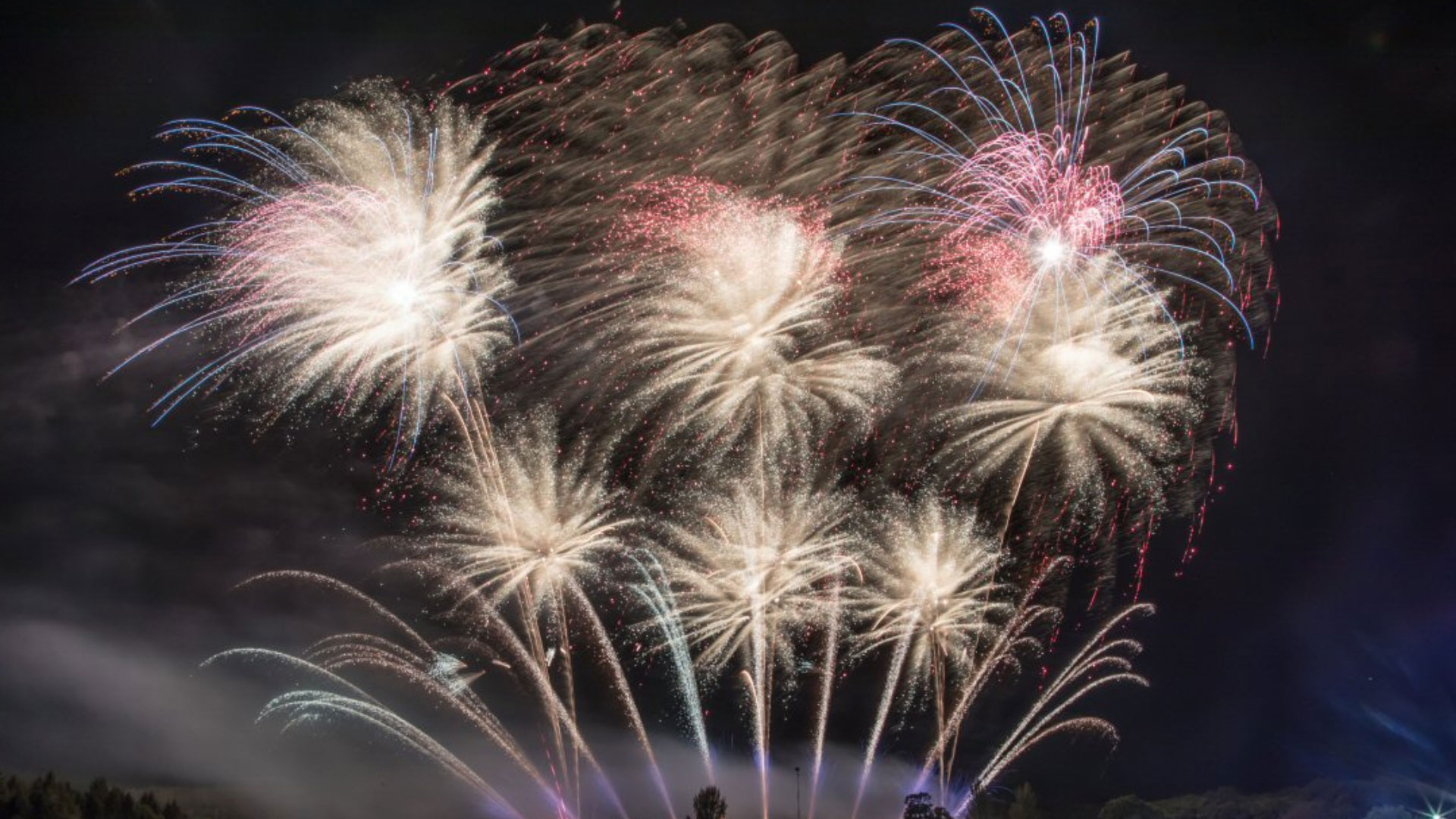 Why Choose MLE Pyrotechnics? - MLE Pyrotechnics